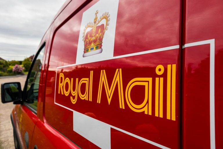Window smashed at Royal Mail sorting office in Ulverston – cumbriacrack.com